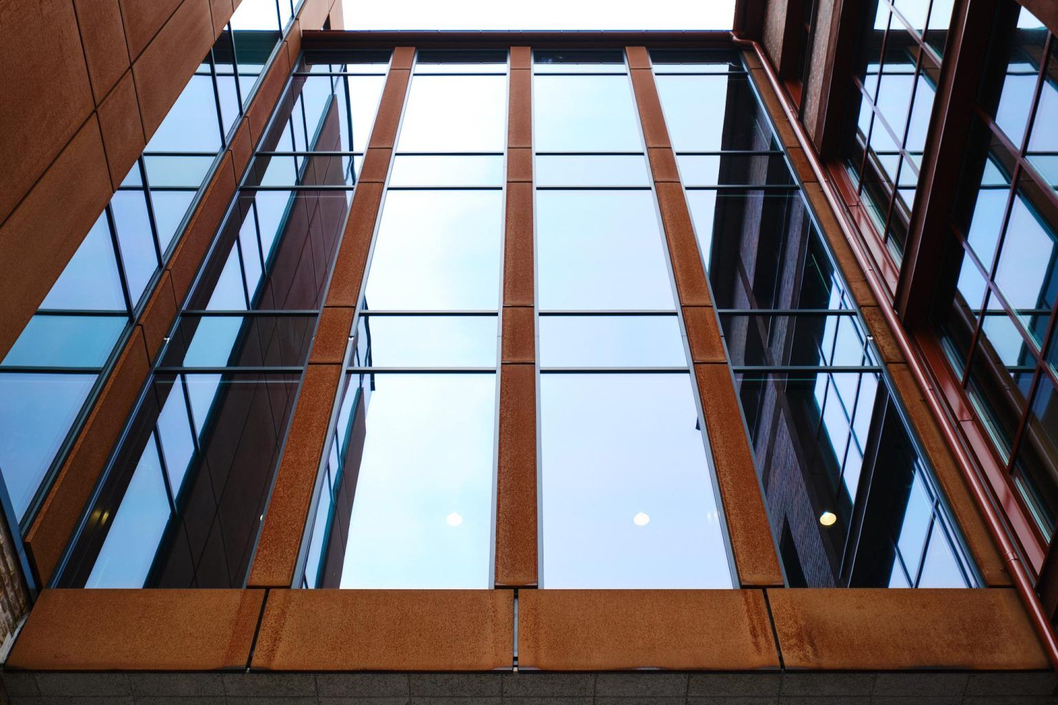 Kontakta oss för skräddarsydda redovisningslösningar | Ekord